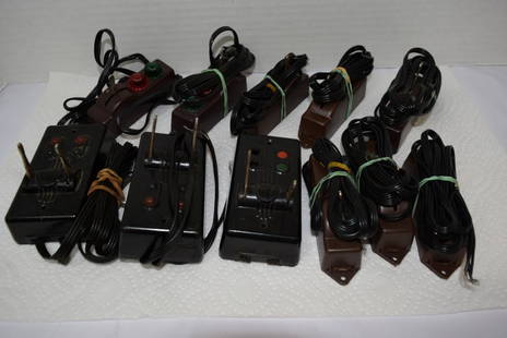 11 Lionel 022 Switch Controllers