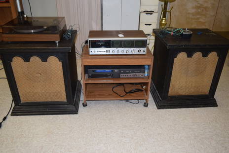Large Lot Vintage Stereo Equipment, Turntable, Amps