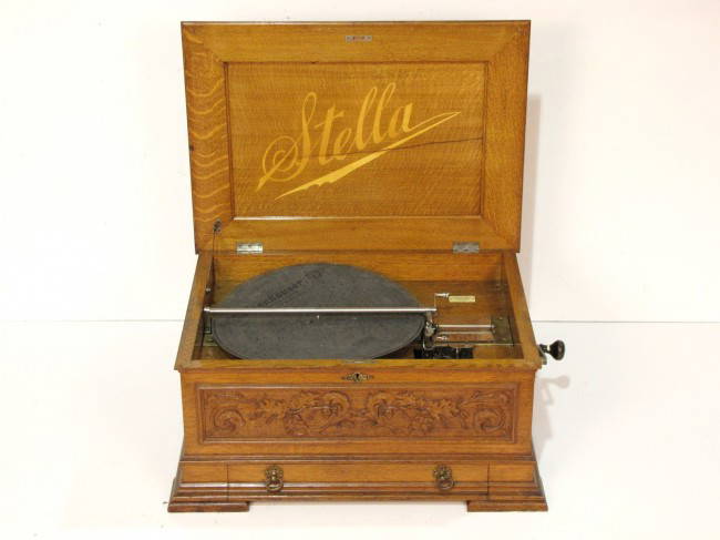 Antique Stella Oak Music Box W/ 66 Disks