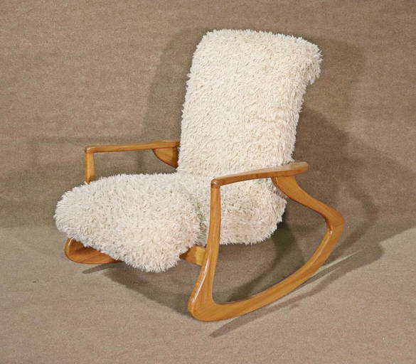 KAGAN STYLE ROCKER (#0113) on Dec 08, 2022 | SS Auction, Inc. in NJ