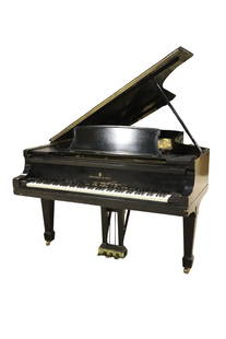 Musical Instruments for Sale in Online Auctions