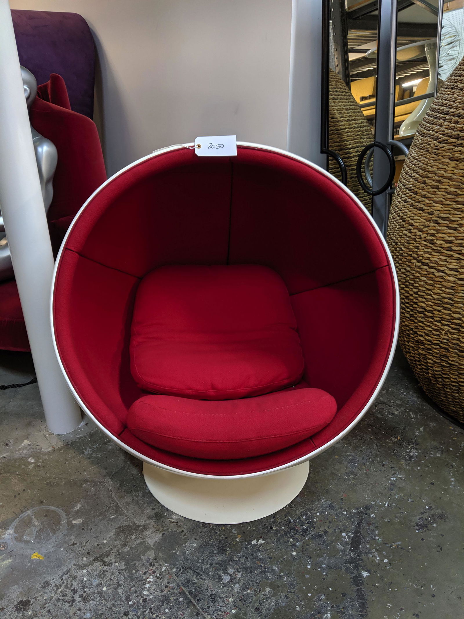 Eero Aarnio Style Ball Chair