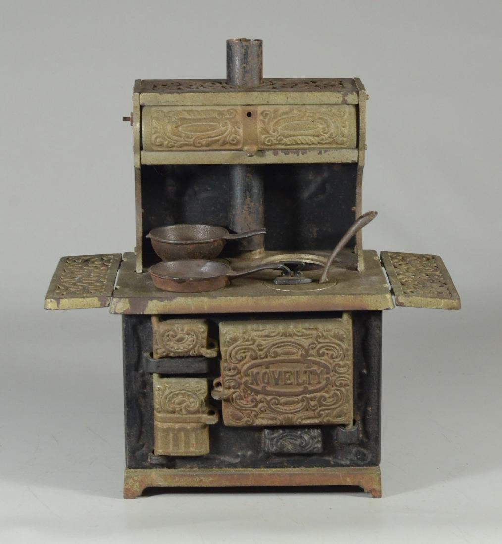 Novelty toy cast iron stove