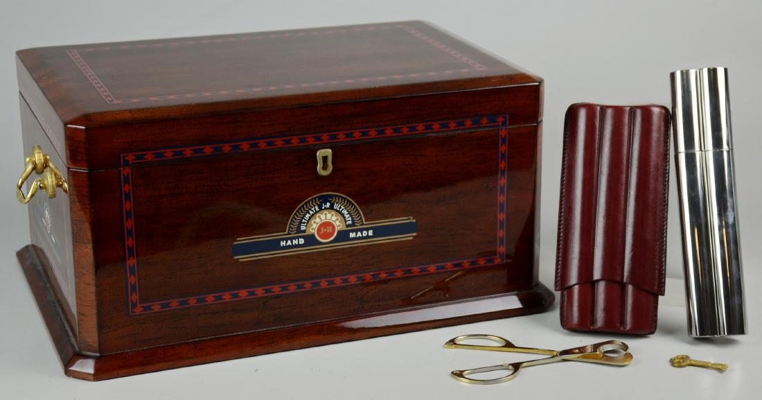 Jr Ultimate Cigar Humidor & Cases