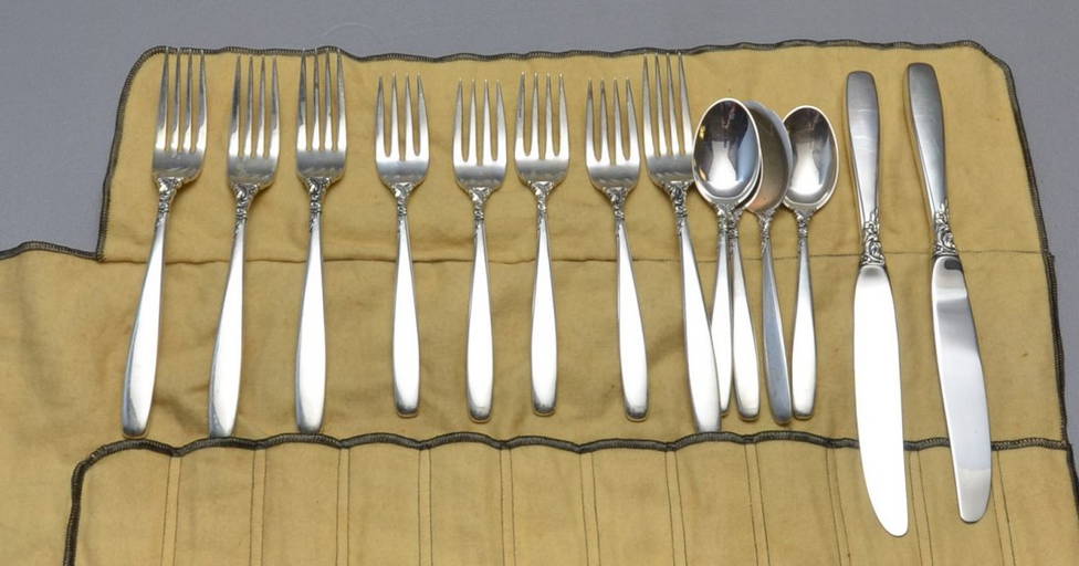 (14) Pcs Lunt Sterling Silver "starfire" Flatware