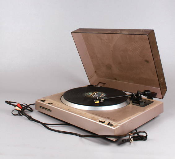 Marantz TT 4000 turntable - Oct 12, 2021 | William Bunch Auctions ...