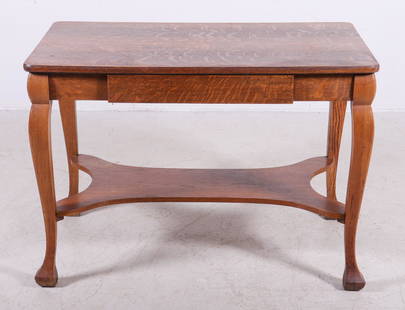 Wolverine Mfg. Co. (detroit) Golden Oak Parlor Table, H 30", W 36", D 24"
