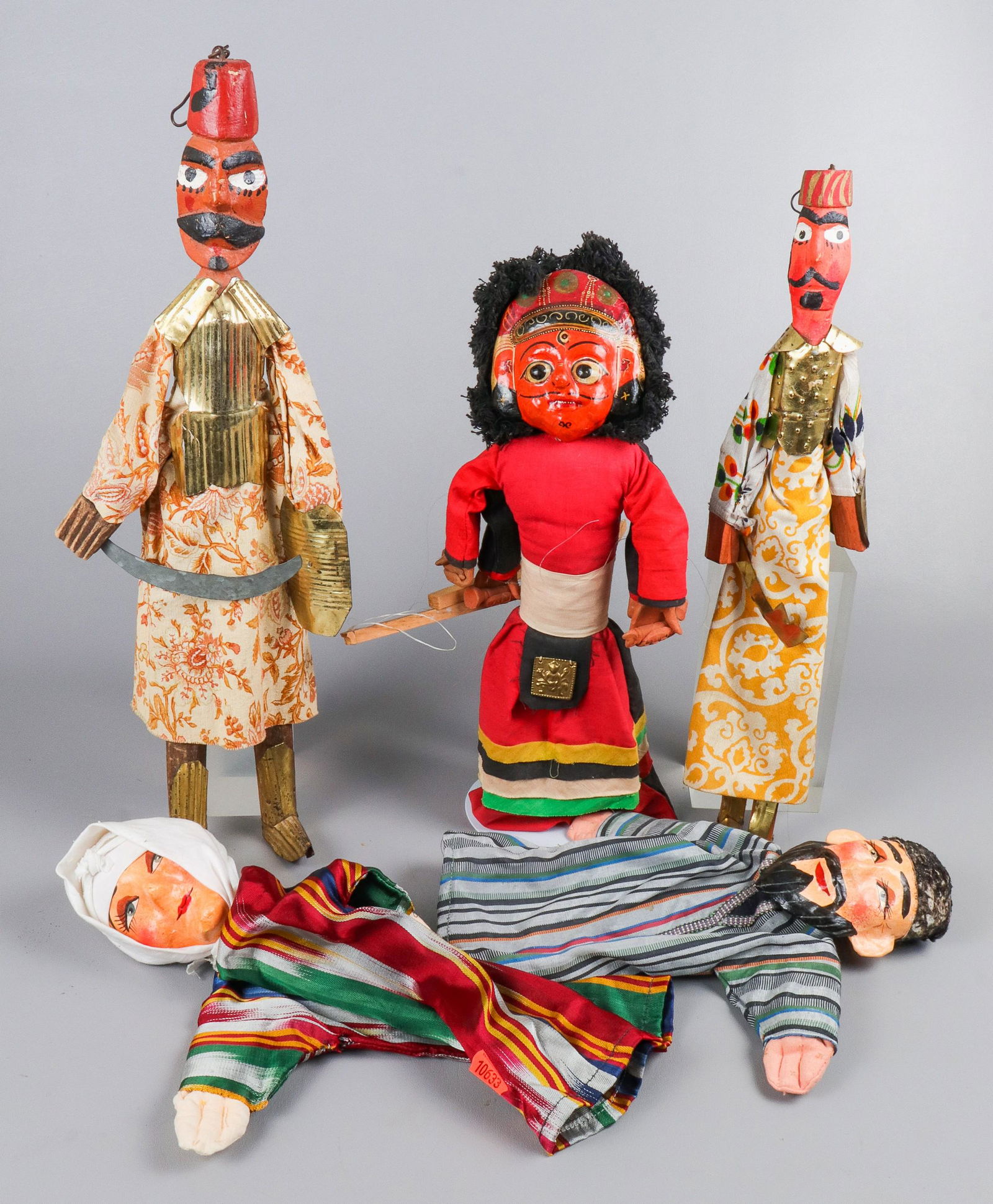 (5) Ethnic Puppets - Oct 26, 2021 | William Bunch Auctions & Appraisals ...