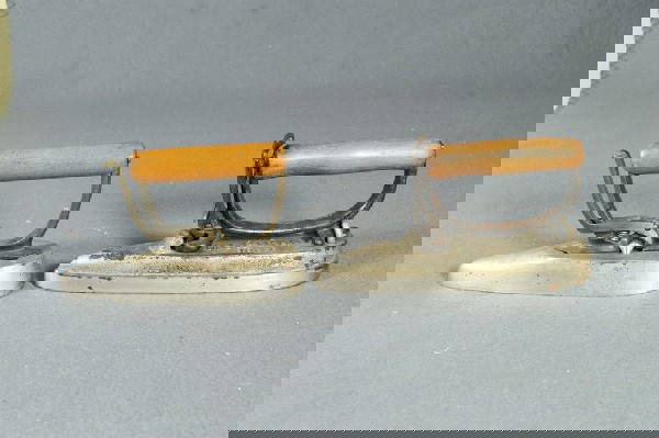 (2) Sleeve Irons With Removable Wooden Handles, Th