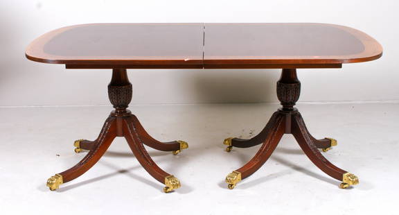 Henredon Regency Style Banded Mahogany Pedestal Dining Table W/three Leaves