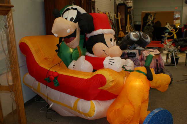 245B: Inflatable "Mickey Mouse, Goofy and Pluto sleigh"
