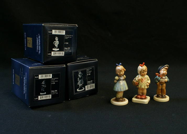 (3) Mi Hummel Club Figurines, 'two Hands, One Tre