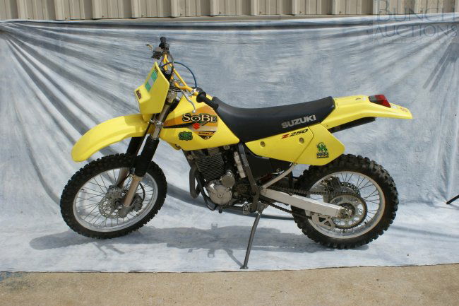 31: 2001 Suzuki DRZ 250, rebuilt motor, new performance : Lot 31