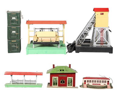 Lionel Coal Elevator & Illuminated Freight Station