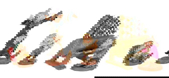 (4) Disney Classics Snow White Dwarfs Figures