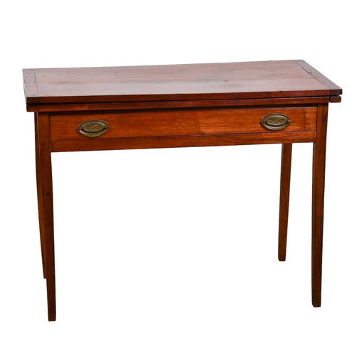Walnut Hepplewhite Folding Top Card Table