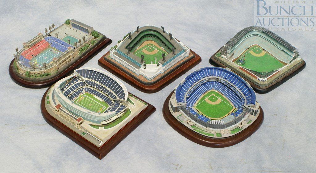 8319: (5) Danbury Mint stadium models, Wrigley Field (s