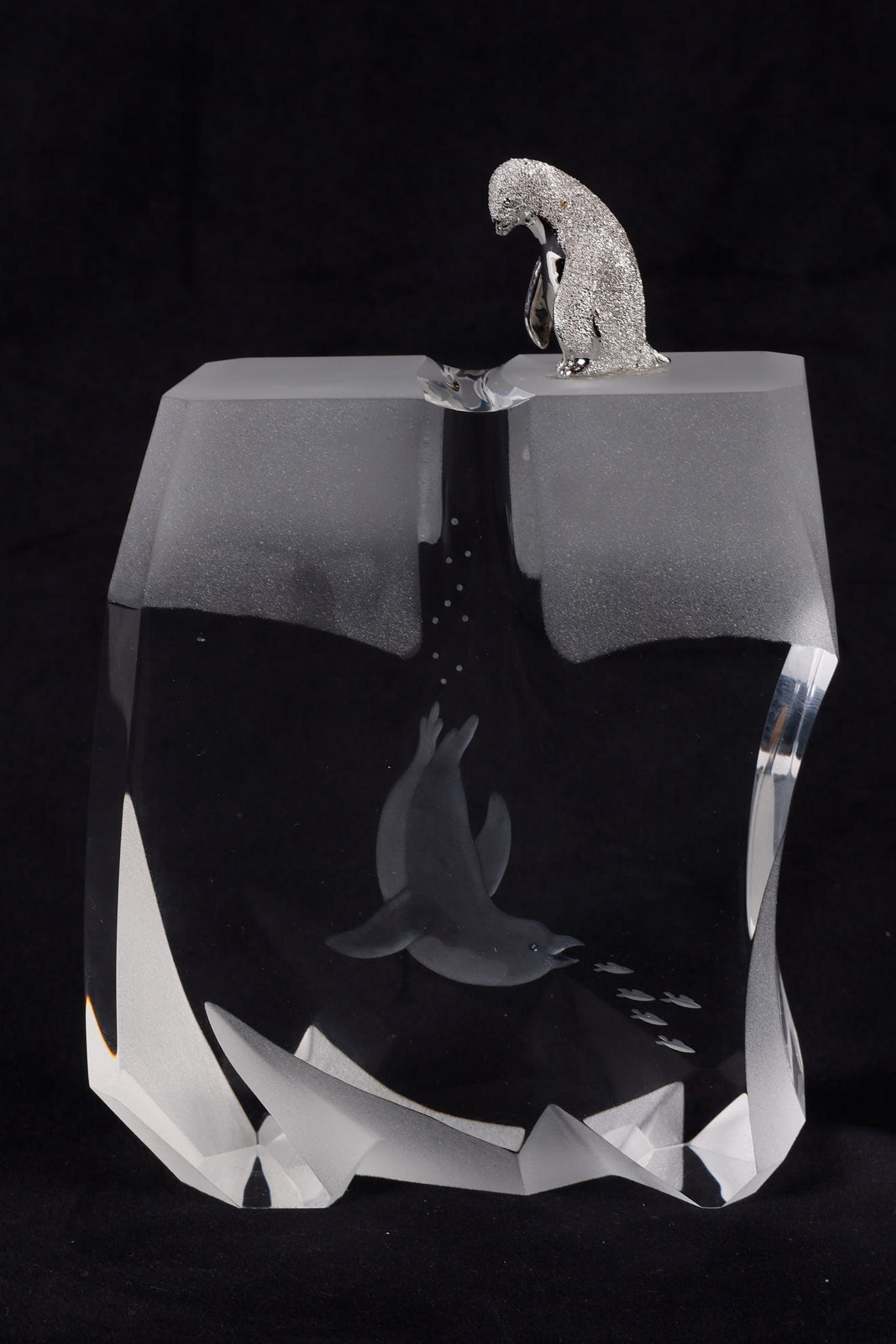 Steuben 'ice Penguin' Sculpture Auction