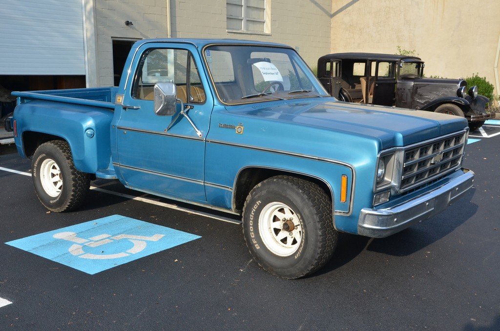 1977 Chevrolet Scottsdale C-10 Stepside Pickup