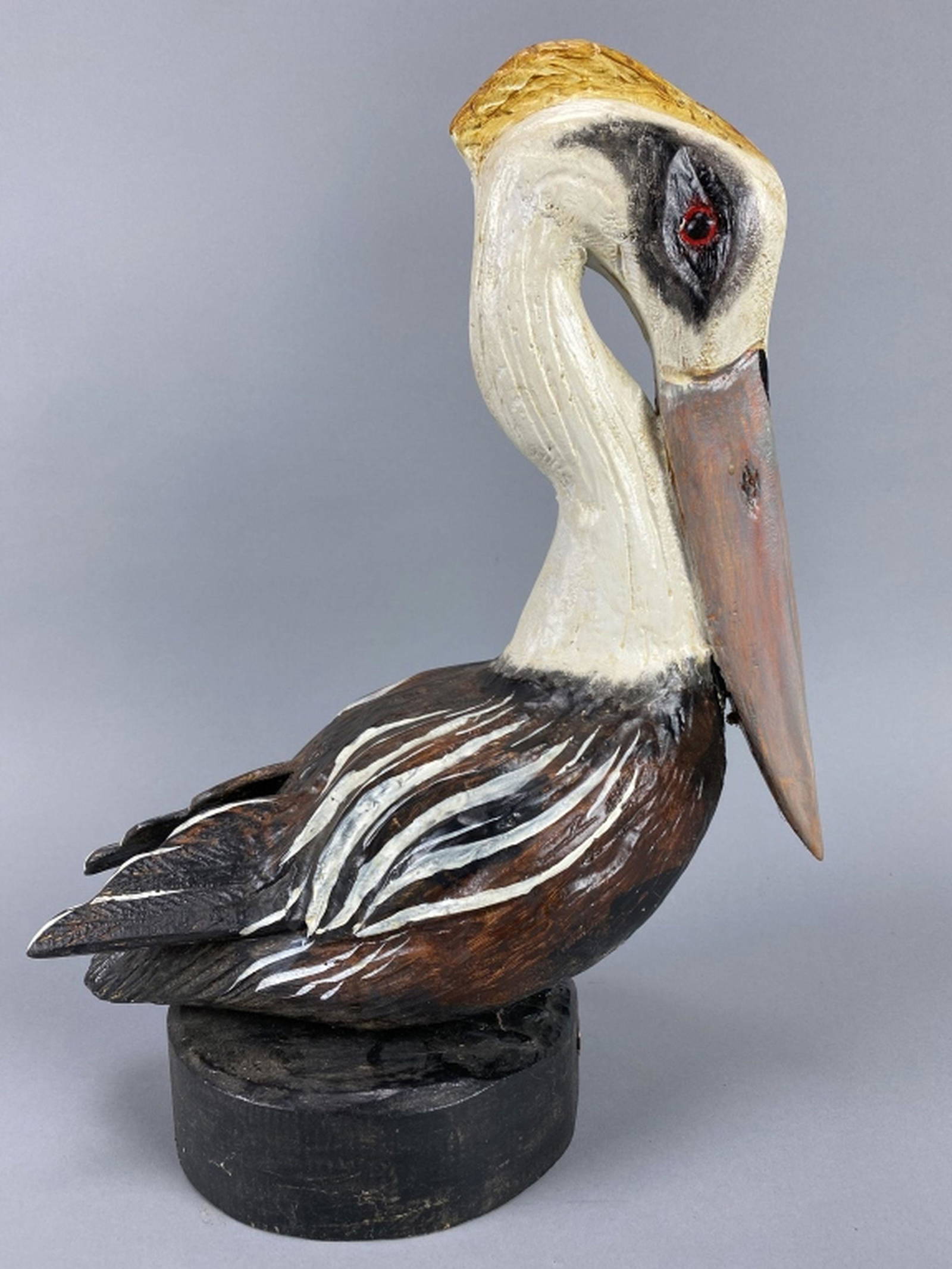 Tom Singleton Hand Carved Pelican (#0428) on Apr 15, 2023 | Auctioneers ...