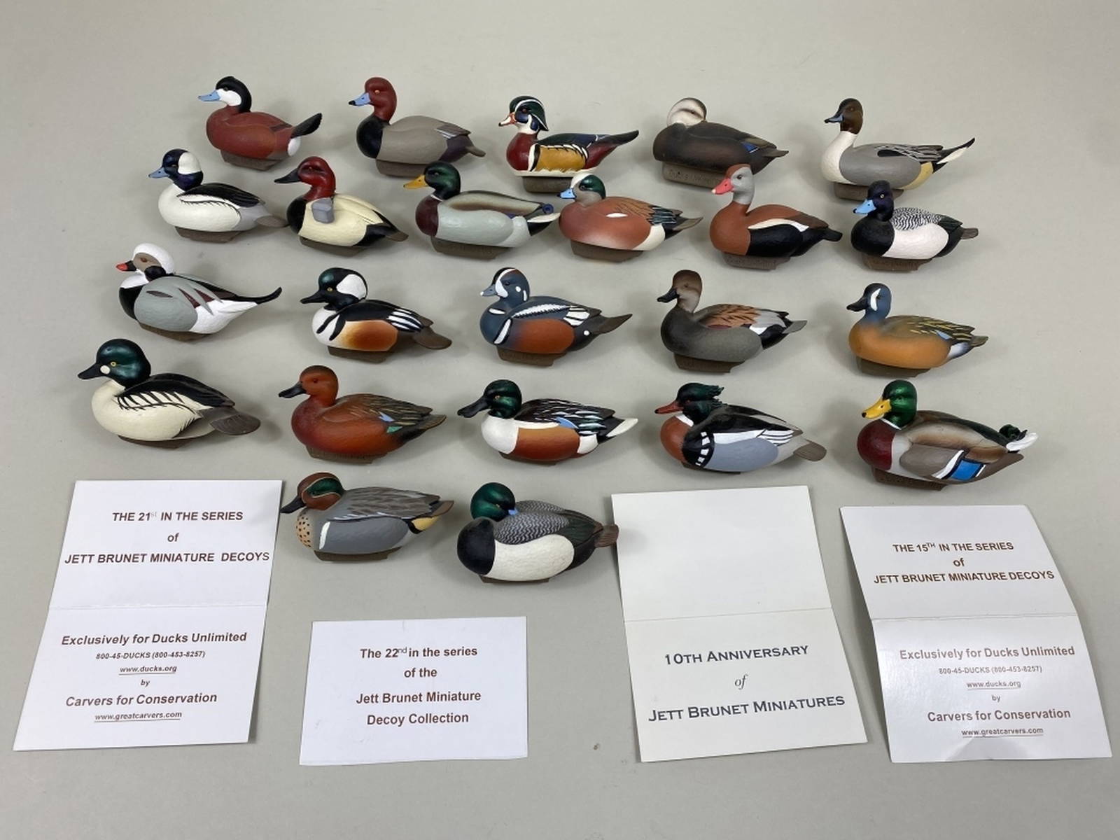 23 Jeff Brunet Miniatures Duck Decoys Auction