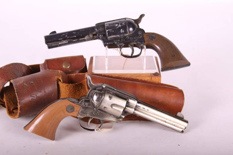 Daisy Mdl. 179 "spittin Image" & Nra Centennial Bb Gun