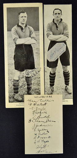 1938/1939 Wolverhampton Wanderers Autographs, In I