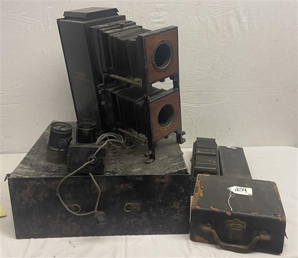 A.T. Thompson Magic Lantern Slide Projector with 200 Slides - Feb 26 ...