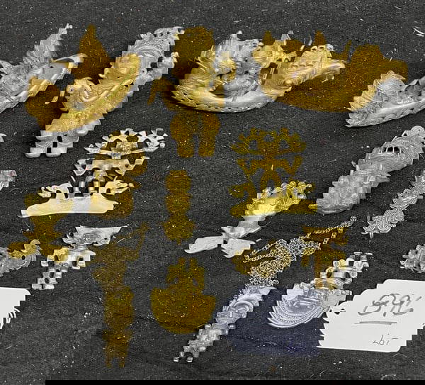 Lot Of Inca Style Figures Auction