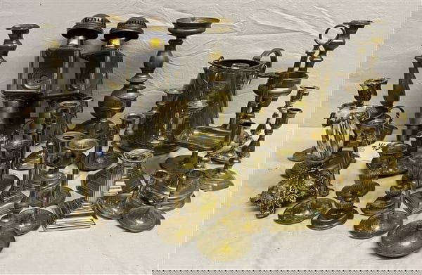 Generous Lot Of Vintage Brass Items Auction