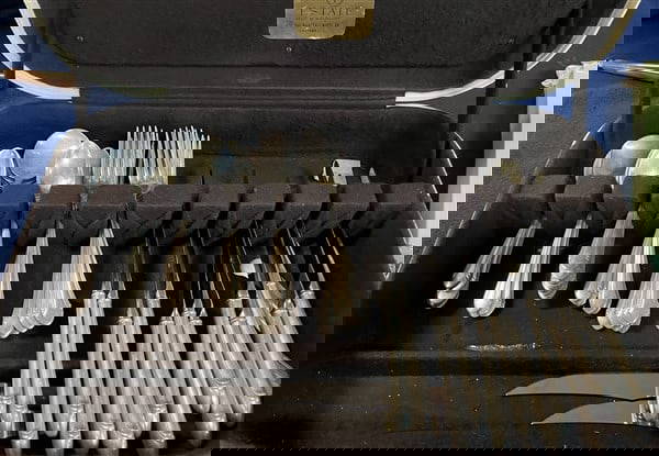 Sterling Silver Flatware In Case Plus 12 Knives Approx 44 Troy Auction