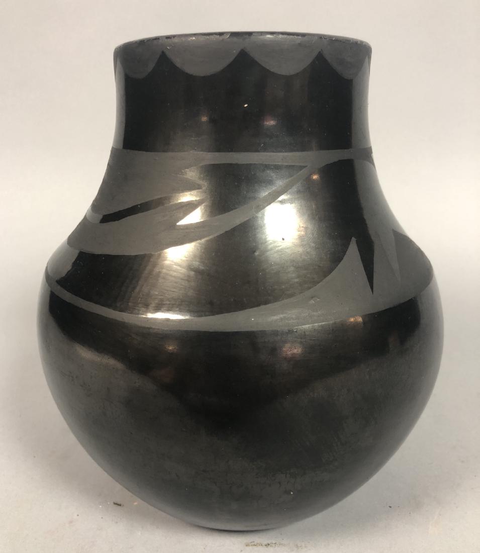 MARIA MARTINEZ Native American Art Pottery Vase.