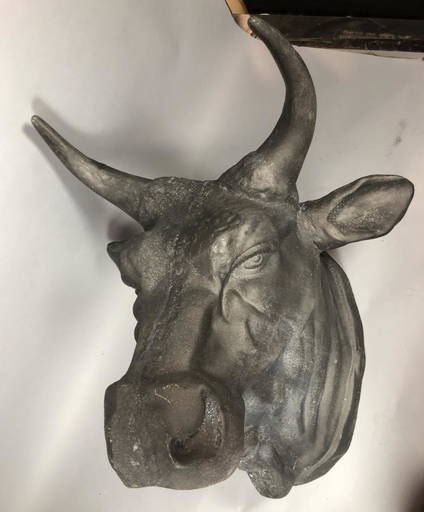 Large Cast Metal Bull Head Wall Mount. Painted Bl