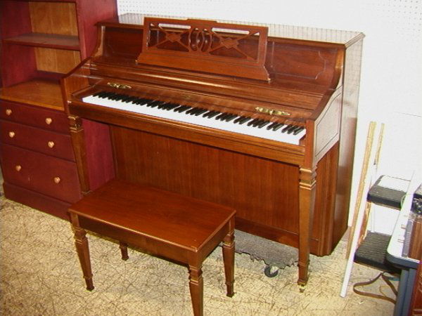 Wurlitzer spinet piano- - moplawash