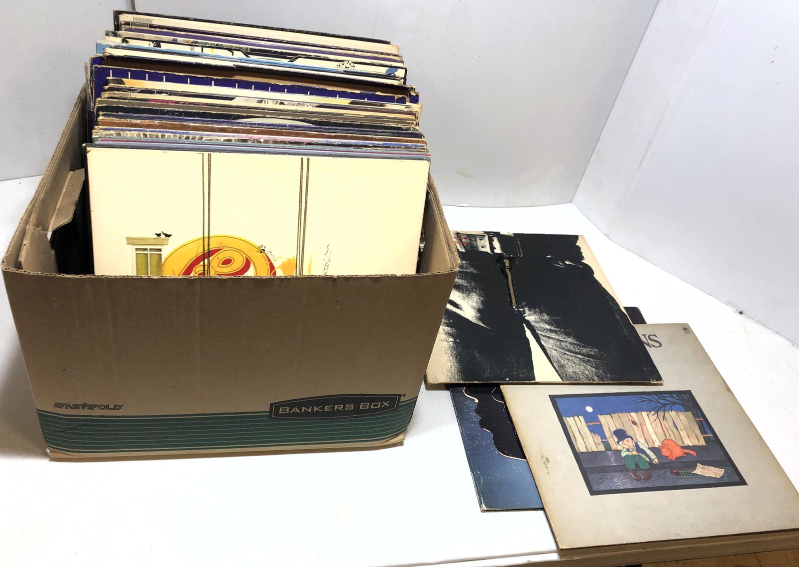 Box Vintage Rock And Roll Records.