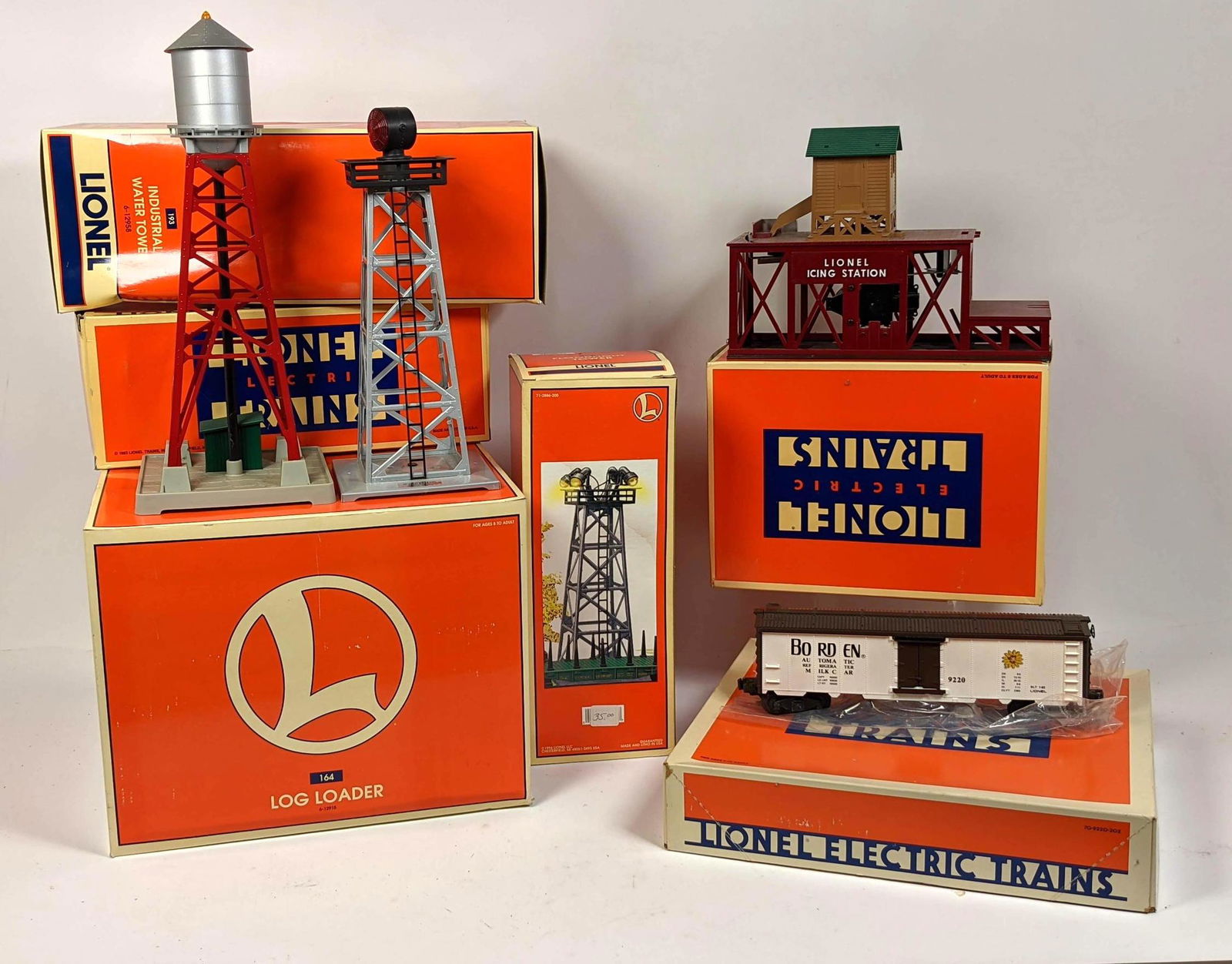 Lionel Trains Accessories. 164 Log Loader, 193 Industri