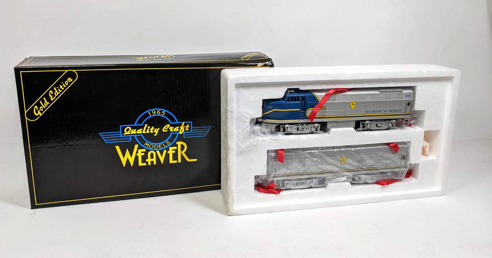 Weaver Quality Craft Model Train. Baldwin Sharknose A/b