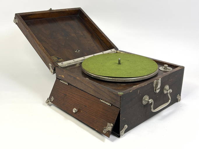 Antique Cirola Portable Victrola Record Player. Wood Case.