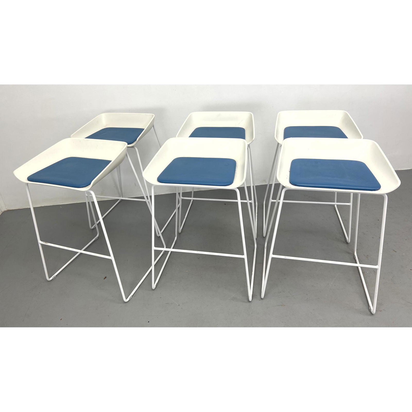 Set 6 Steelcase Turnstone Scoop Bar Stools