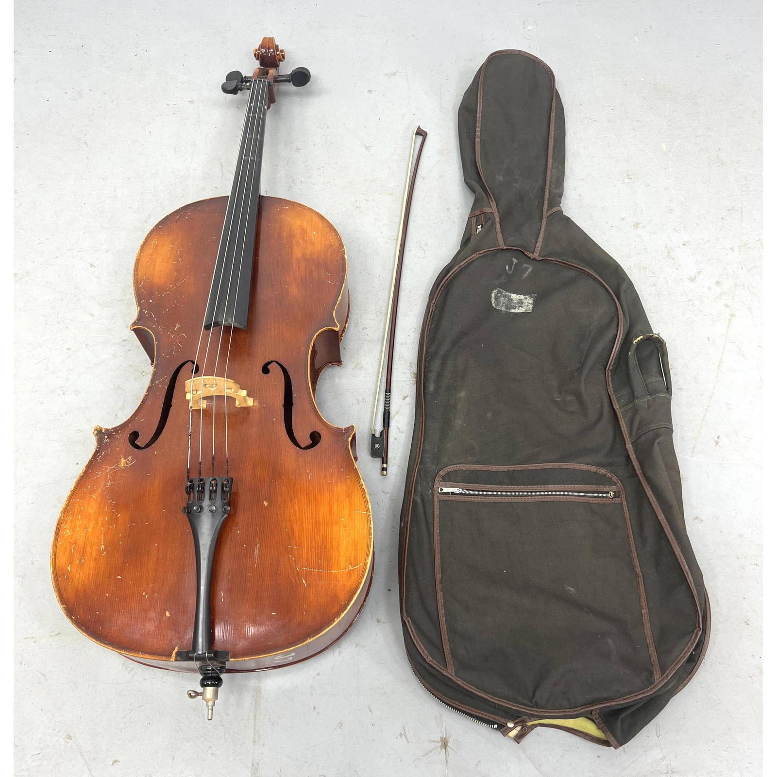 Mathias Thoma Cello With Bow. Auction