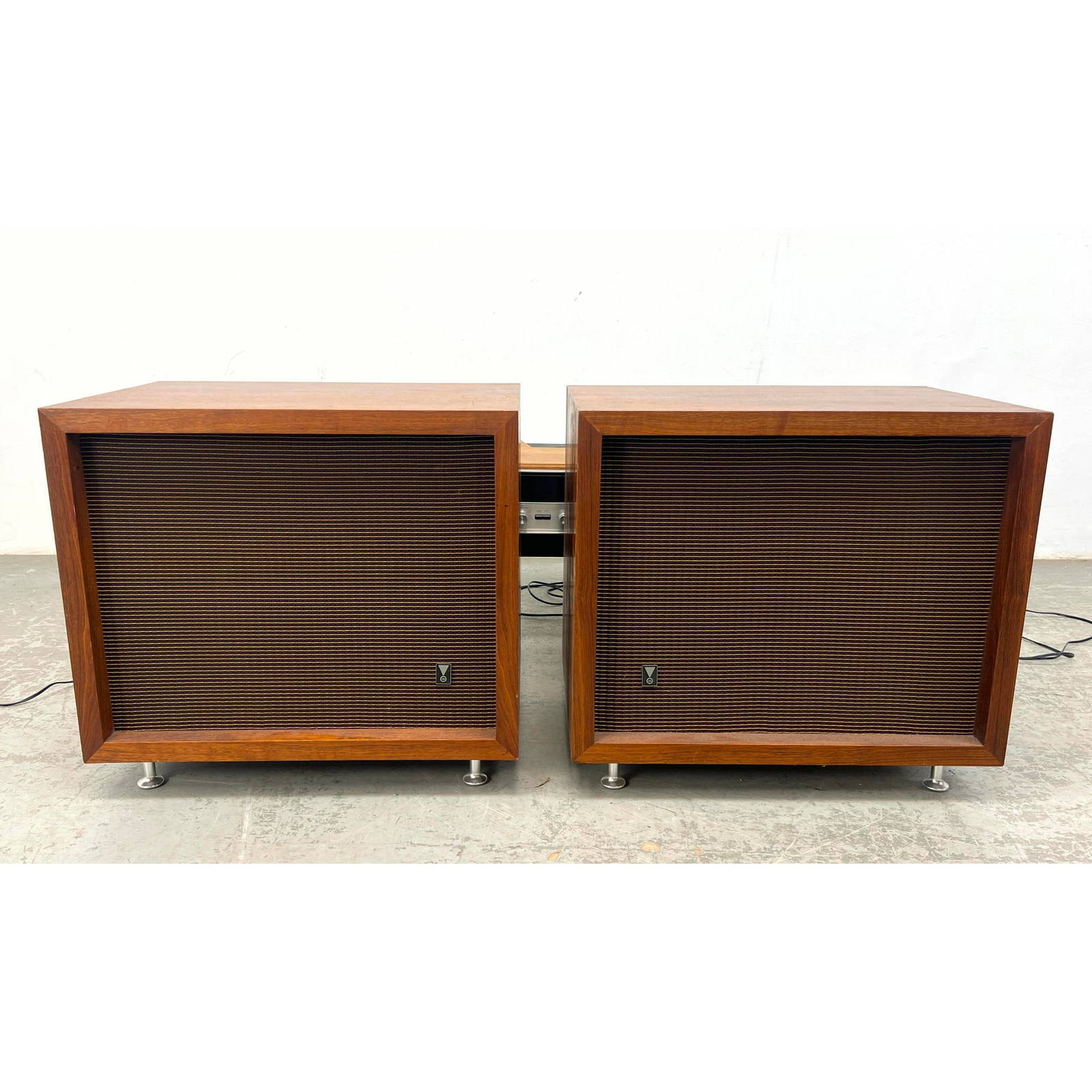 Pair Jbl C38 Stereo Speakers. Tested, Working. James Lansing. Auction