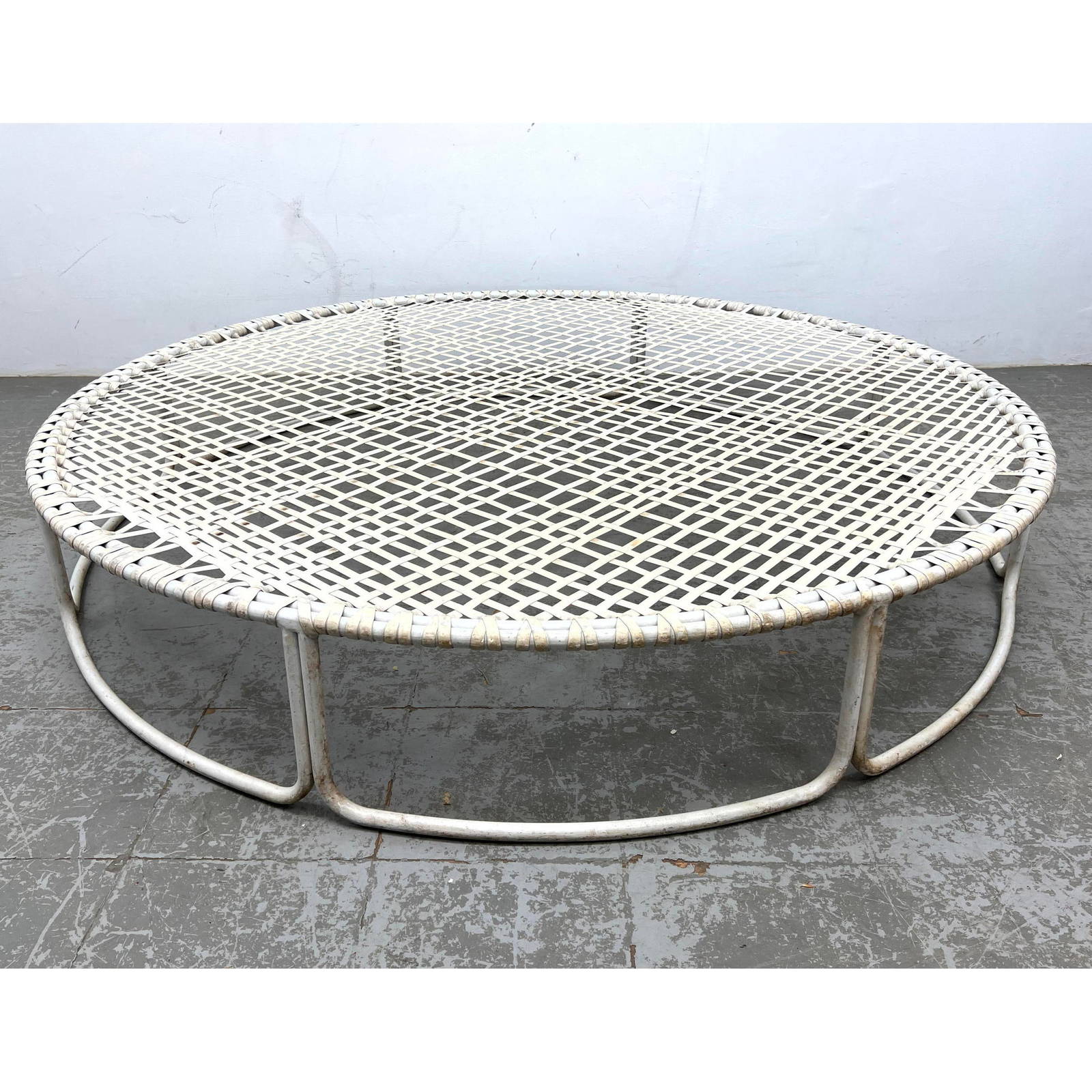 Brown Jordan Large Round Futon Cushion Base. Metal Tube Frame With ...