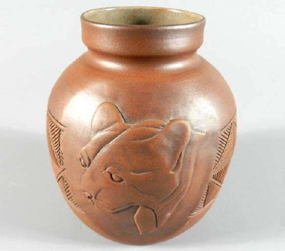 Circa 1970s Six Nations Pottery Darlene Smith Vase