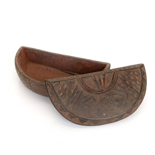 TUKULA, WOOD BOX KUBA TRIBE.CONGO, AFRICA (#0019) on Sep 09, 2022 ...