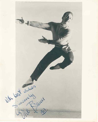 4435: ERIC BRAUN 8X10 PHOTO SIGNED - DANCER - Oct 10, 2006 | EAC ...