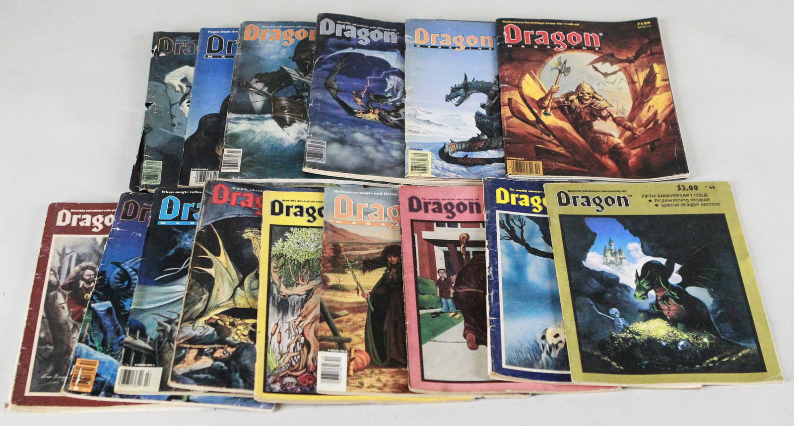 Lot Of 15 Dragon Magazines Classic Issues For Collectors Auction