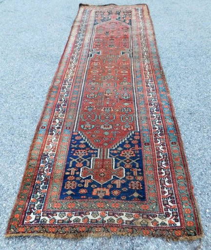 Middle Eastern Geometric Runner