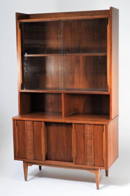 Mainline By Hooker Mcm China Cabinet