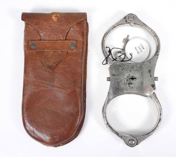 Bean Giant Steel Handcuffs W/ Leather Case