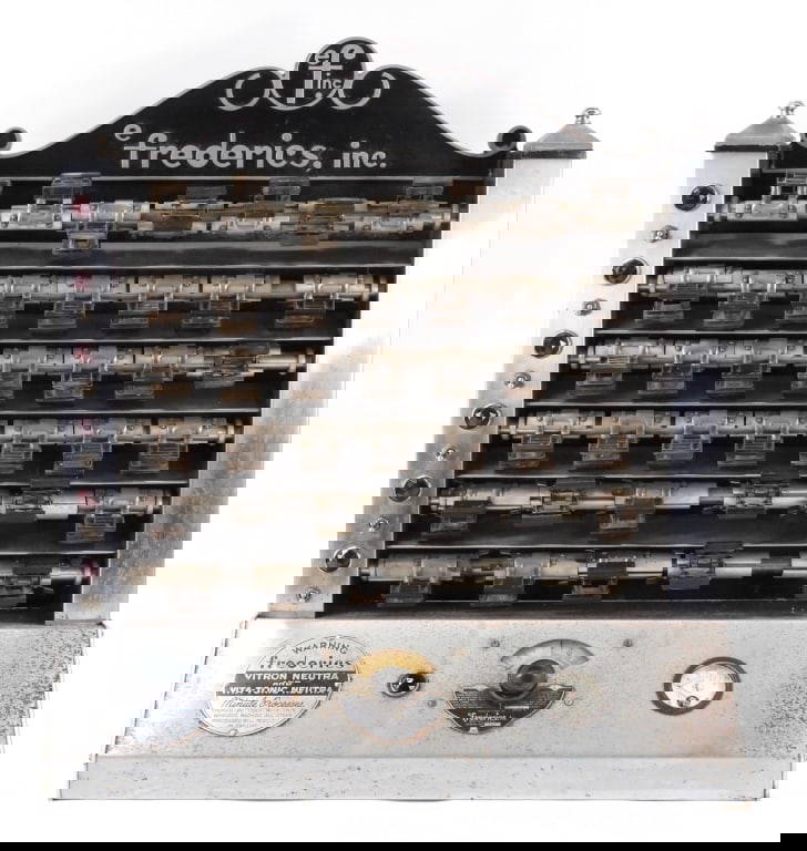 E. Frederics Minute Processes Hair Perm Machine Auction